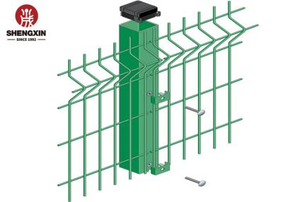 Cina 3d il pannello verde 4mm ha curvato il cavo saldato Mesh Fence For Parks in vendita