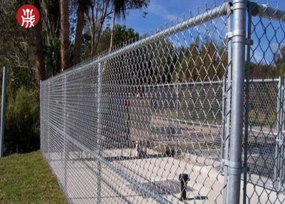Cina Protezione contro la corrosione galvanizzata posta resistente di Mesh Fence del collegamento a catena di angolo in vendita