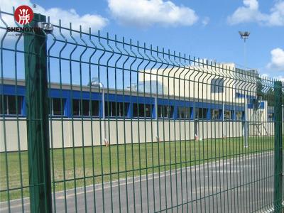 China Gegalvaniseerd Staal V de Buigende 3d Gebogen Met een laag bedekte RAL6005 kleur van Draadmesh fence pvc Te koop
