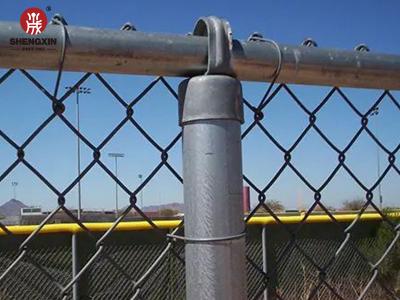 Cina il PVC di 60x60mm ha ricoperto il recinto galvanizzato 2m che del collegamento a catena il livello ha montato facilmente in vendita