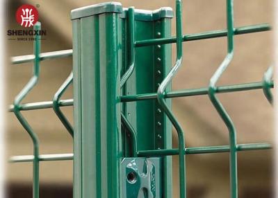 Cina Il PVC saldato della rete metallica ha ricoperto 3D il recinto curvo Panel For Garden in vendita