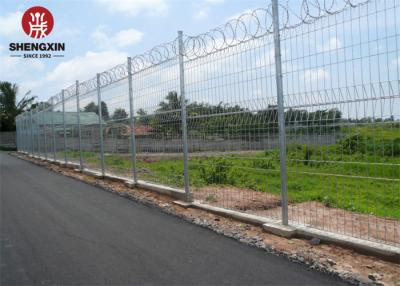 Cina 2.4M Height BRC Mesh Fence Easily Assembled Metal hanno saldato in vendita