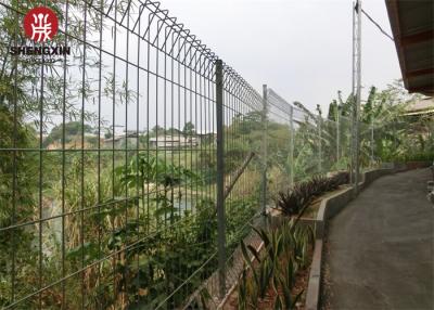 Cina Cima di rotolo del ferro U55 che recinta il triangolo dei pannelli che piega cavo saldato in vendita