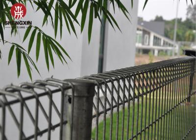 Cina La polvere ha ricoperto la saldatura Mesh Fence Panels della cima di BRC Mesh Fence High Rigidity Roll in vendita