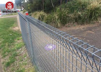 Cina Saldatura grigio scuro Mesh Fencing della cima di rotolo di A252 RAL 7016 BRC Mesh Fence 1.8mx2.4m in vendita