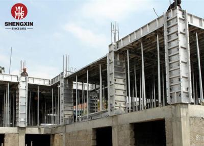 Cina pannelli di alluminio su misura della cassaforma di lunghezza 2300mm che formano la lastra di cemento armato in vendita
