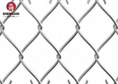 Cina Collegamento a catena su ordinazione Mesh Fence Pvc Coated di colore 50x50mm in vendita