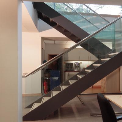 China Double Stringers U-shaped Modern Wood Staircase Design for Villa for sale
