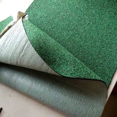 China Self Adhesive Roofing Membrane with Green Sand Modified Bitumen Middle Base Fibreglass or Polyester Base Durable and Easy for sale