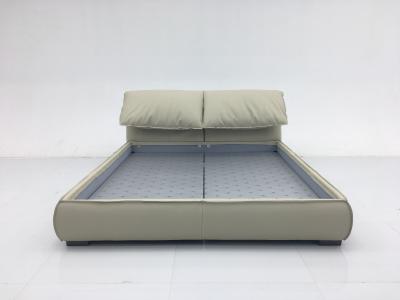 Quality Italian Style Modern Minimalist Bed High End Comfortable Fabric Bed for sale