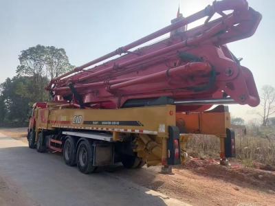 China Max Theoretical Pressure of 13Mpa and Max Theoretical Output of 180m3/h Concrete Pump Trucks for Large-Scale Construction for sale