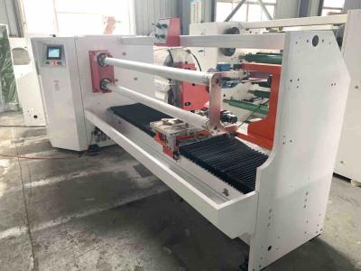 中国 ポリ塩化ビニールの電気泡1300mm BOPPテープ切断の巻き戻す機械 販売のため
