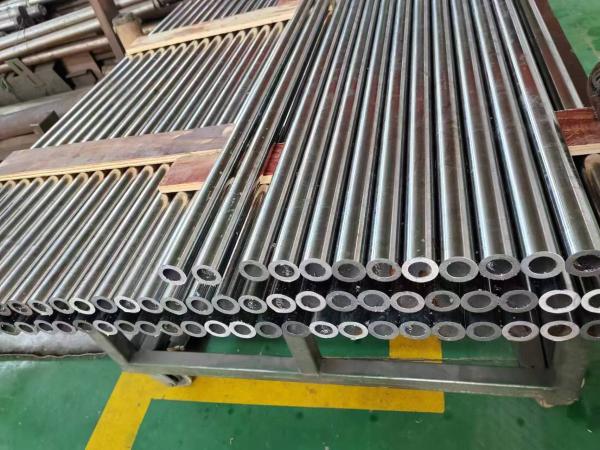 Quality Customizable Steel Oil Pipe Chrome Plated Oil Well Pipe OEM  HB220 - 360 for sale