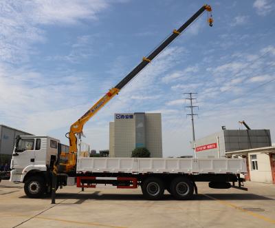 Cina Euro II Cran Cargo Truck SHACMAN H3000 Construction Crane Truck 8x4 340 hp in vendita