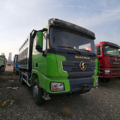 Cina Trasmissione automatica White Heavy Dump Truck Base delle ruote 170 pollici Lunghezza 25 piedi in vendita