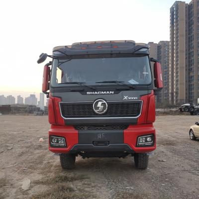 Cina Trasmissione automatica White Heavy Dump Truck Base delle ruote 170 pollici Lunghezza 25 piedi in vendita