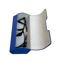 China Classic Mens Reading Glasses Case  Triangle Sunglasses Case Scratchproof for sale