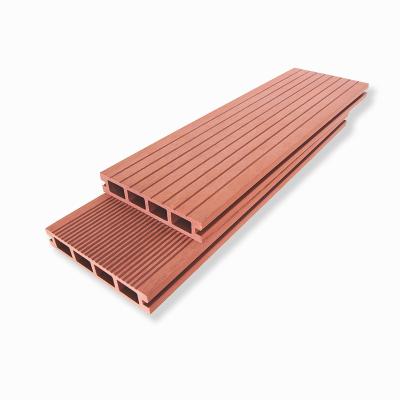 China Anti Slip WPC Decking 140x25mm Grooved Composite Outdoor Flooring Pool Coastal Homes for sale