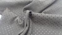 China Los deportes Dot Woven Dyed Twill 140G perforaron la tela el 150Cm de la ropa 100% poliésteres en venta