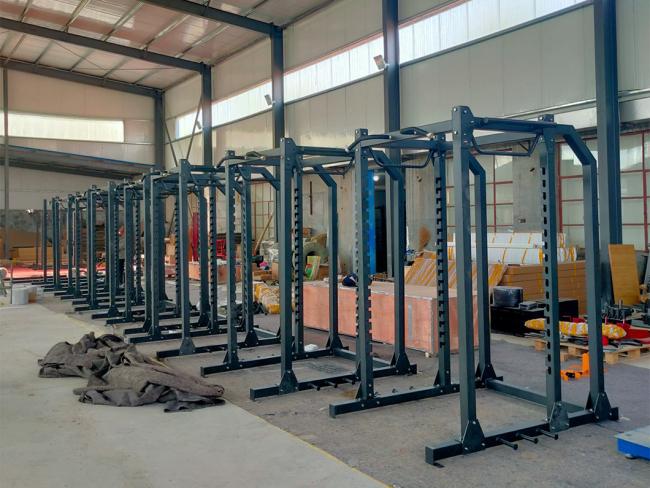 Factory Wholesale Multi Function Station Strength Training Squat Power Rack for Gym