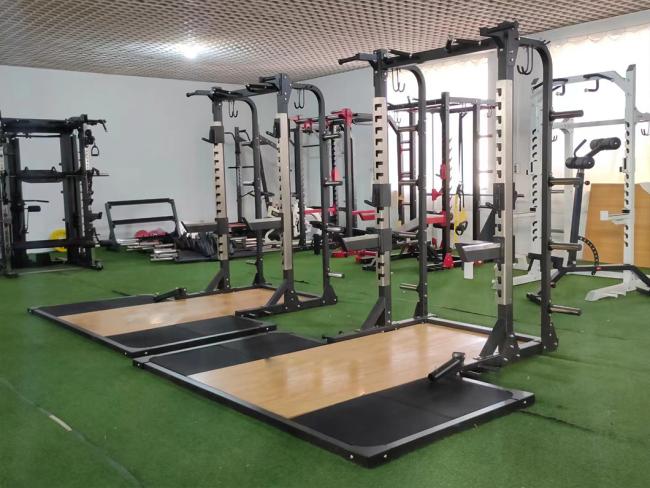 Multifunctional Fitness Smith Machine Power Rack Dual Cable Cross Machine Gym Equipment