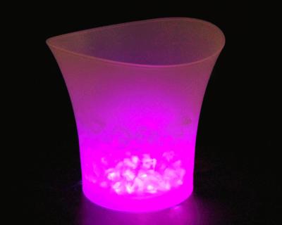 China 5L LED Ice bucket flashing ice box ice barrel  plastic cooler box with led light for sale
