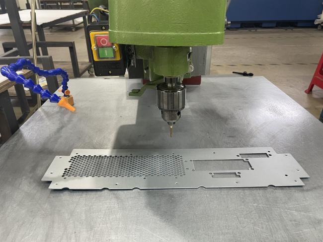 Chamfer process for rack cases