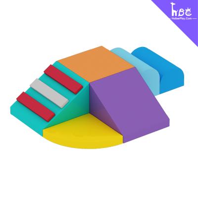 Cina Colorato area giochi per bambini in età prescolare Indoor Soft Play Equipaggiamento ponte di arrampicata in vendita
