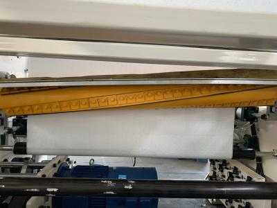 Cina Taglierina di fabbricazione automatica della macchina del rotolo enorme, macchina di carta di Rewinder in vendita