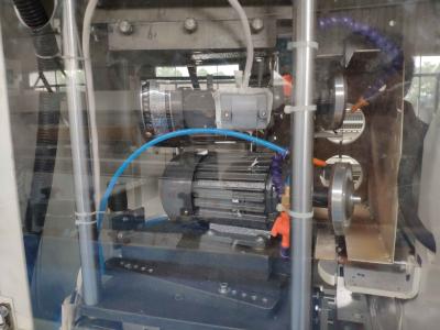 Cina Il rotolo Maxi Roll Paper Cutting Band automatico di Xinyun Jrt ha visto la lunghezza massima 15KW della macchina 300mm in vendita