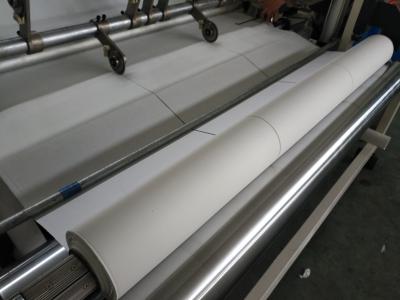Cina macchina di Rewinder del rotolo di larghezza di 2750mm, macchina di taglio del rotolo enorme del tessuto in vendita