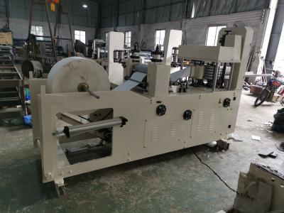 Cina La piegatrice industriale di Xinyun Interfold, srotola il rotolo della carta velina di tensione che fa la macchina in vendita