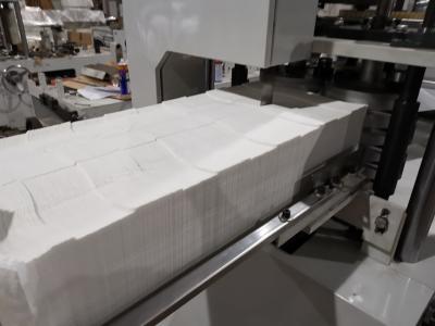 中国 Xinyun 800は広がったり/機械に同期ベルトをする最低のナプキンのチィッシュ ペーパー 販売のため