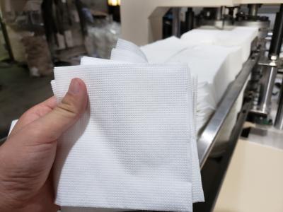 中国 Xinyun 800は広がったり/機械に同期ベルトをする最低のナプキンのチィッシュ ペーパー 販売のため