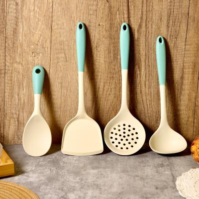 China Groothandel Prijs Silicone Keukengerei Lepel Schoppen Twee Kleur Non Stick Kookgerei 4-Piece Set Of Cookware Te koop