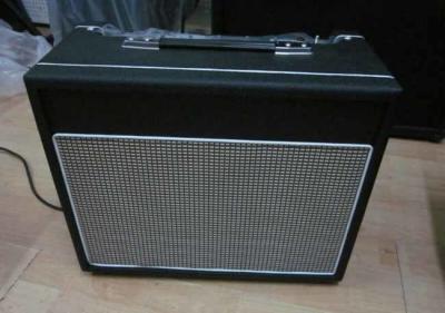 China Vox Style All Tube Guitar Amplifier Combo 15W with Reverb 1*10 Eminence Celestion Speaker for sale