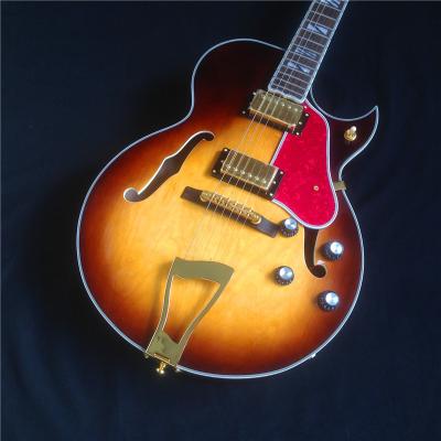 China New Arrival brown electric guitar 6 strings with gold pickup for sale