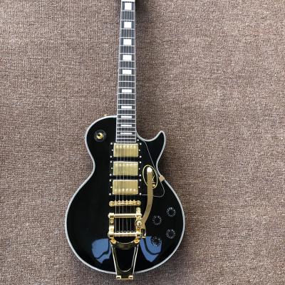 China Custom Electric Guitar with Rosewood Fingerboard White Binding Gold Hardware Bigsby Tremolo for sale