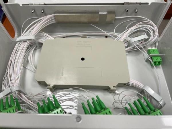 Quality Outdoor Iron 2 Door Telecom Cabinet with PLC Splitter and Pigtail Jumper-free for sale