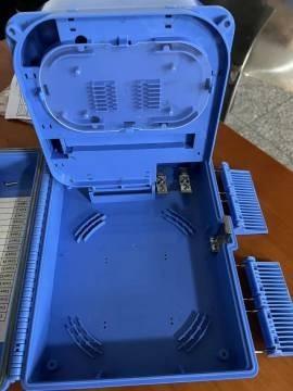 中国 300*245*100mm ミニタイプスプリッター FDB インドネシアのFTTH配送ファイバーシステム 販売のため