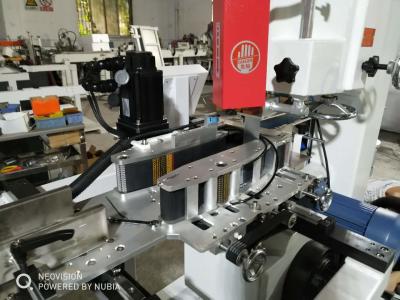 Cina Tipo tagliatrice della lama a nastro della carta igienica dell'asciugamano di cucina in vendita