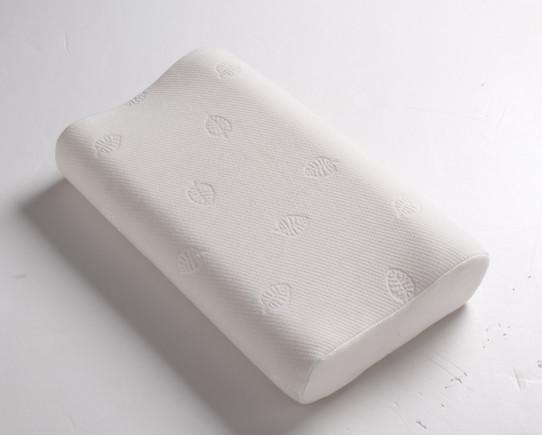De gevormde Hoofdkussens van het het Geheugenschuim van Visco Elastische, de Halshoofdkussen van het Geheugenschuim