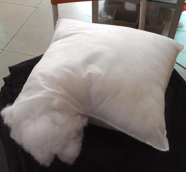 Customize 70*40cm White 900g Polyester Fiber Pillow