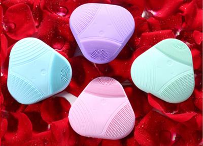 China 2018 Face Washer Electric Cleansing Device Silicone Charger Waterproof Ultrasonic Cleansing Brush Clean pores artifact for sale