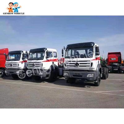 Cina Mano sinistra che determina la testa del camion del motore primo del trattore di 6×6 380hp in vendita