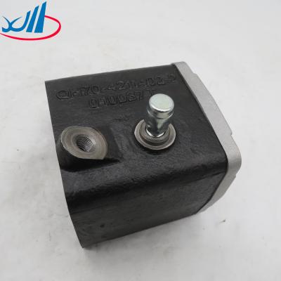 Cina High quality Intermediate cylinder for truck QH70-4211402-2 in vendita