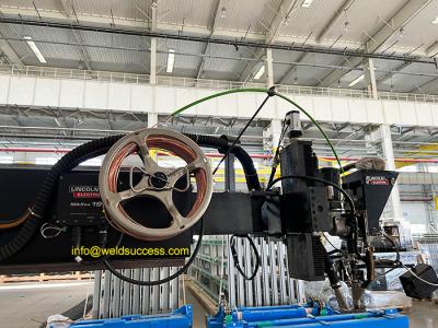 China Red Motorized Welding Manipulators 4000 Mm With Automatic Welding Heads for sale