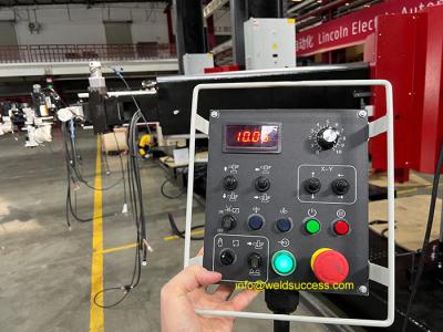 China Red Motorized Welding Manipulators 4000 Mm With Automatic Welding Heads for sale