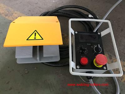 China 50 Tonnen selbstausrichtende Rohrschweißrotatorrollen mit Fußpedal zu verkaufen