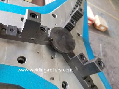 중국 H 유형 회전하는 용접 포지셔너 발 페달 통제를 가진 3 톤 맨 위 심압대 판매용